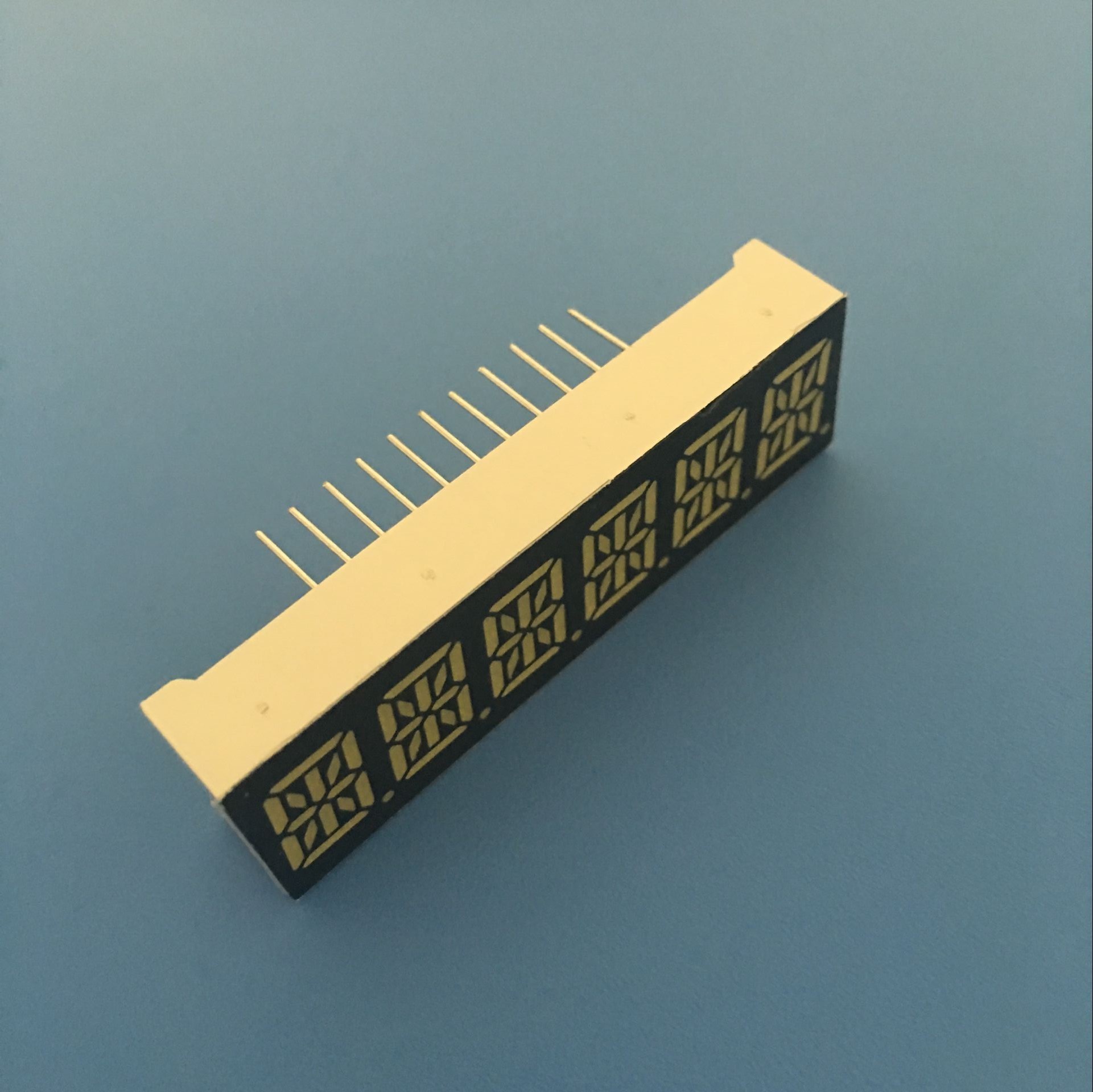 Six Digit 14 Segment Led Display 80 100mcd Dice Luminous Intensity